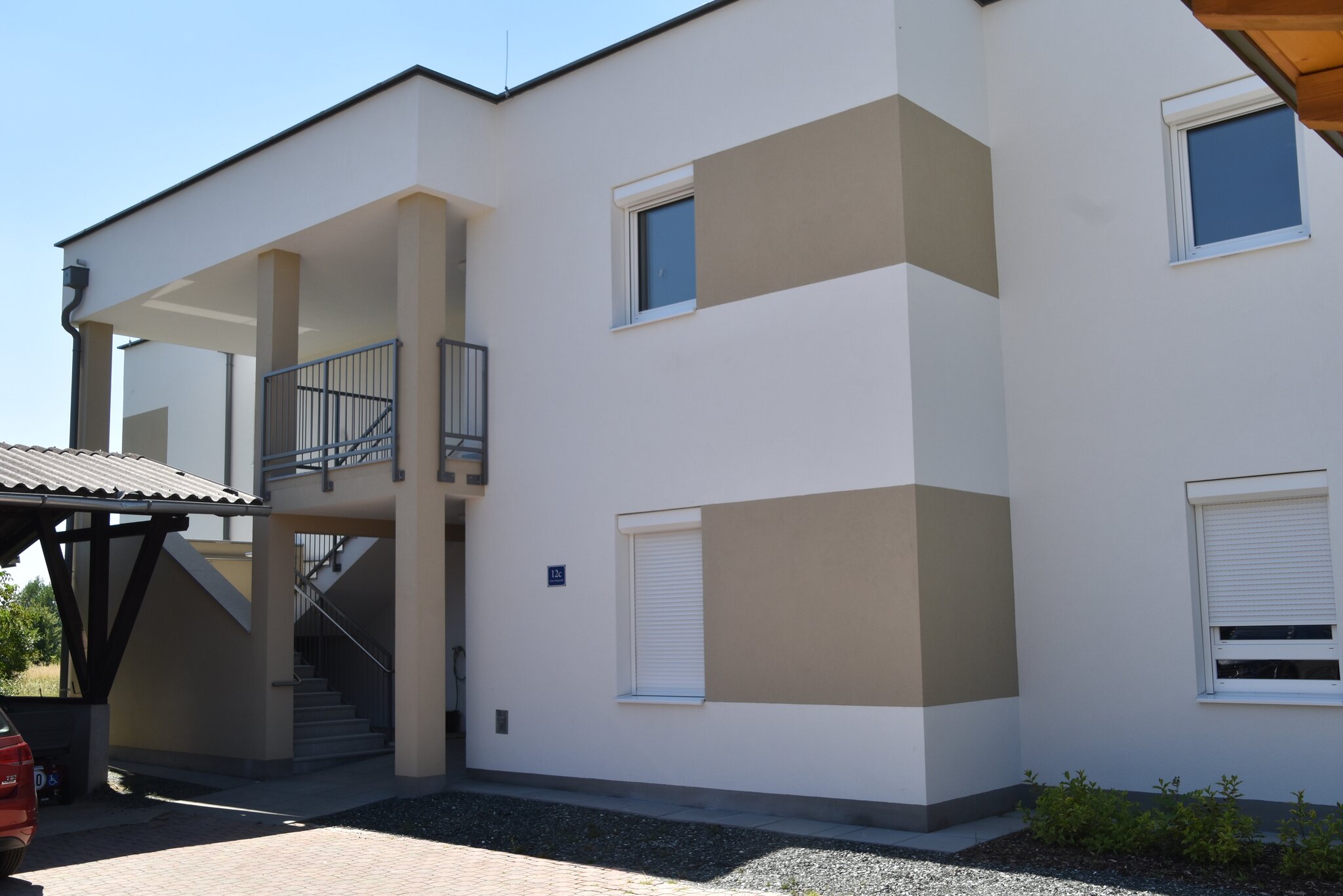 OSG baute: Ehemaliger Heiligenkreuzer Kindergarten zum Wohnhaus ...