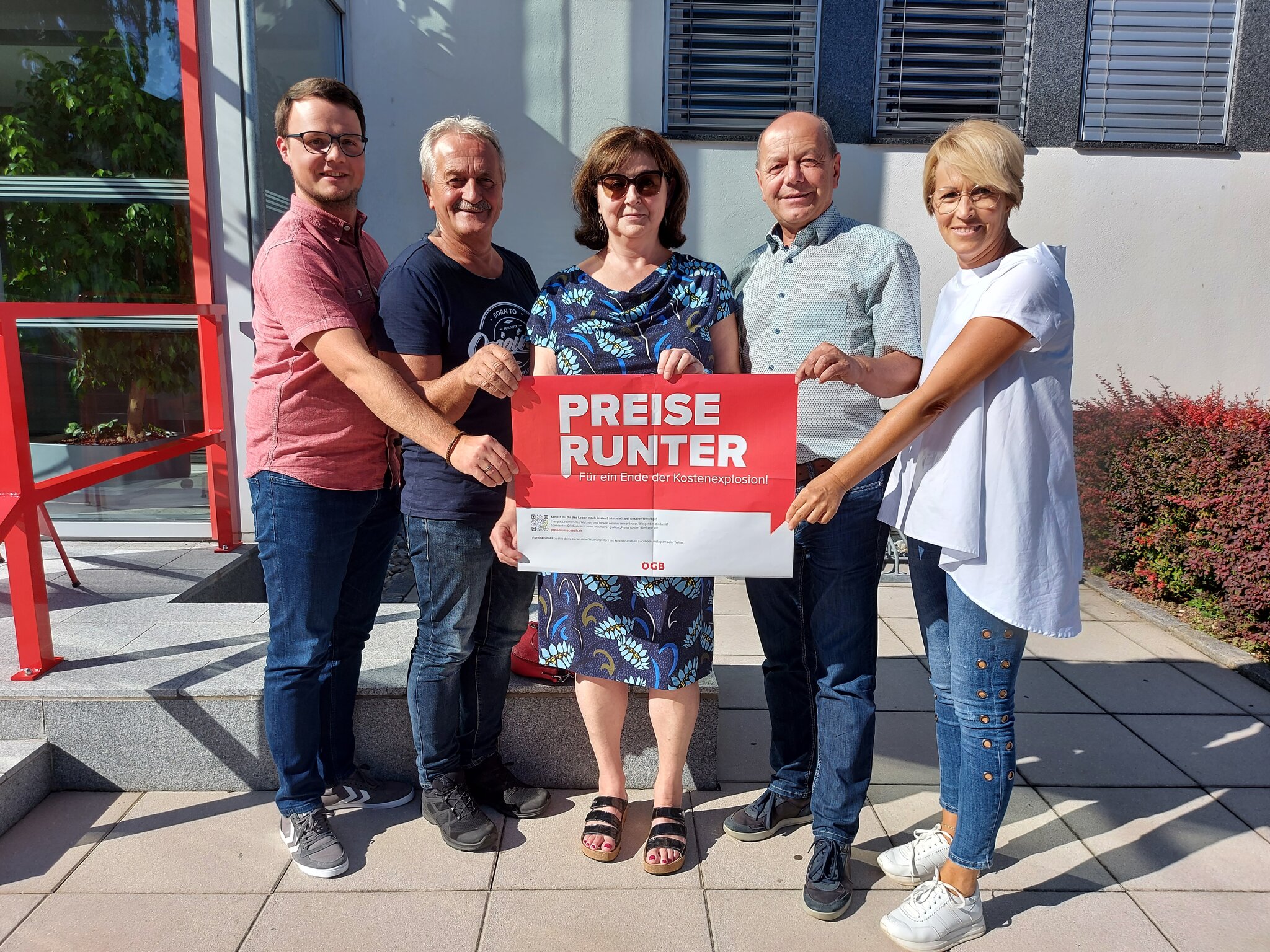 Bus zur Kundgebung: ÖGB Perg demonstriert in Linz gegen Teuerung - Perg