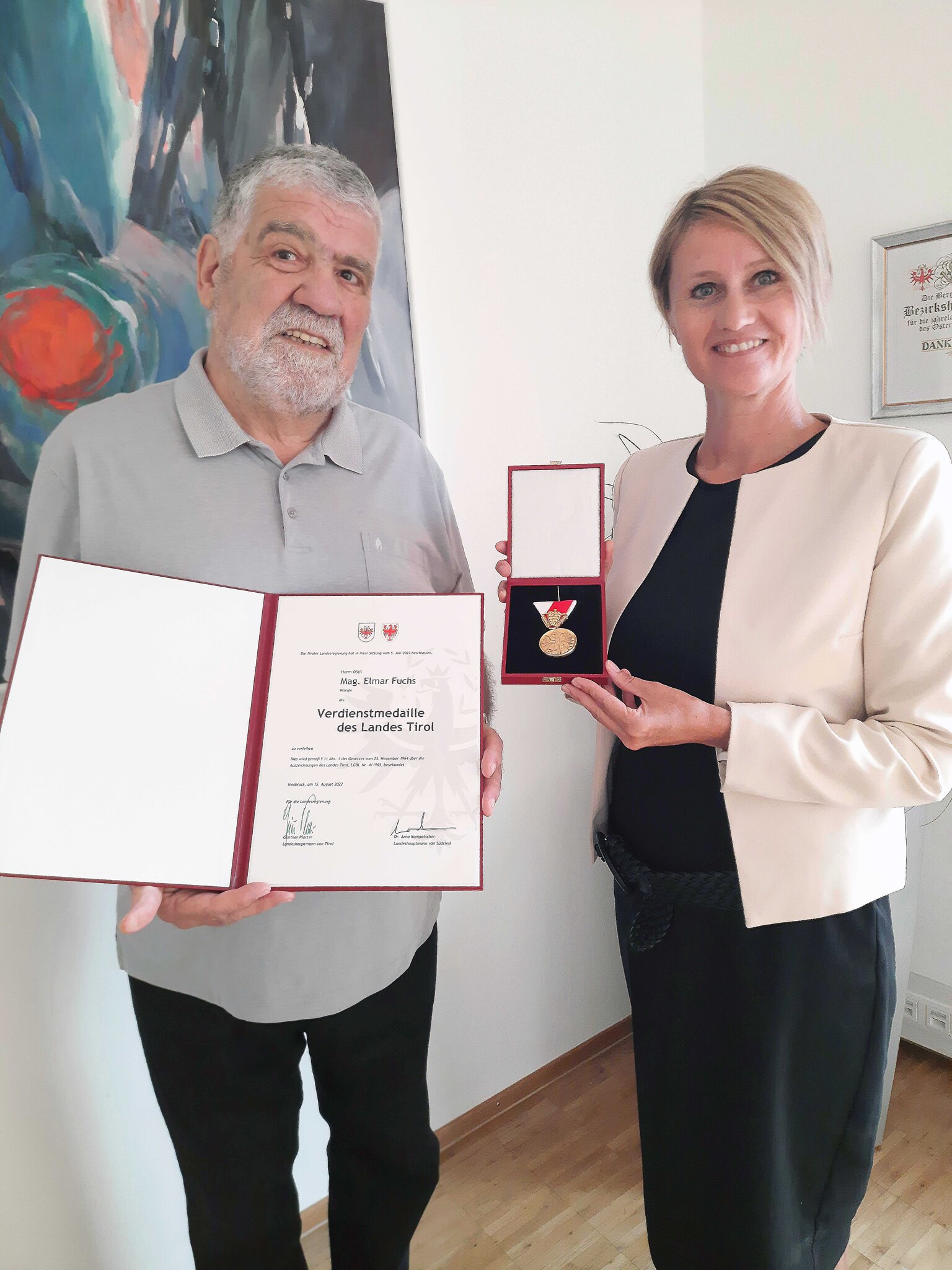 Auszeichnung des Landes: Elmar Fuchs erhält Verdienstmedaille - Reutte