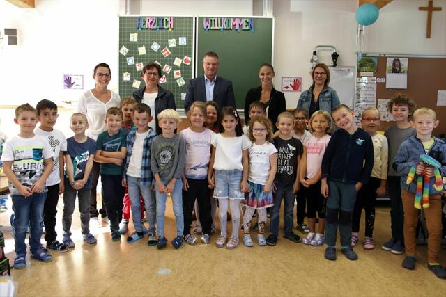 Besuch bei den Taferlklasslern der Stadtgemeinde Ebreichsdorf - Steinfeld