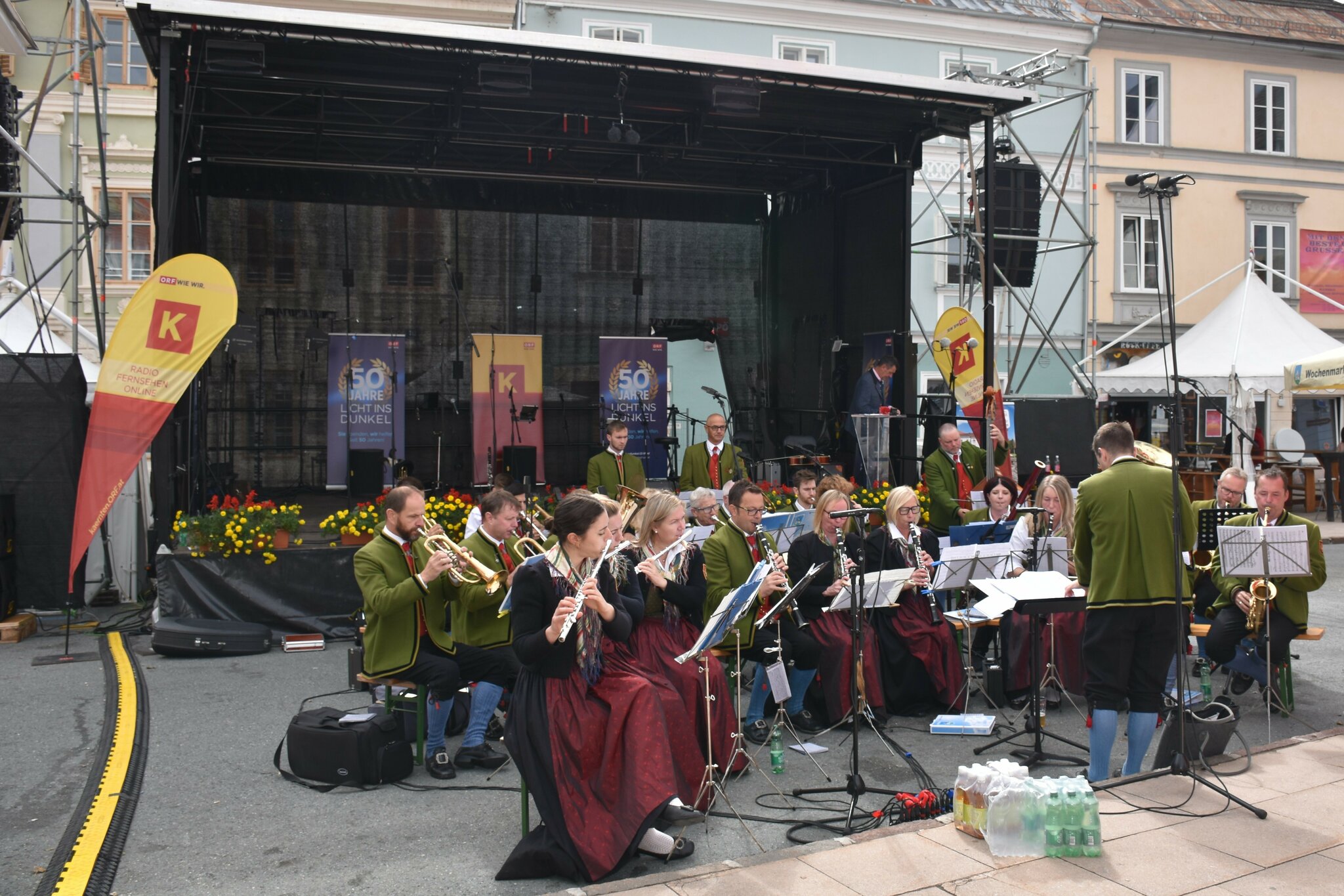 Feldkirchen: "50 Jahre Licht ins Dunkel": „Feldkirchen leuchtet ...