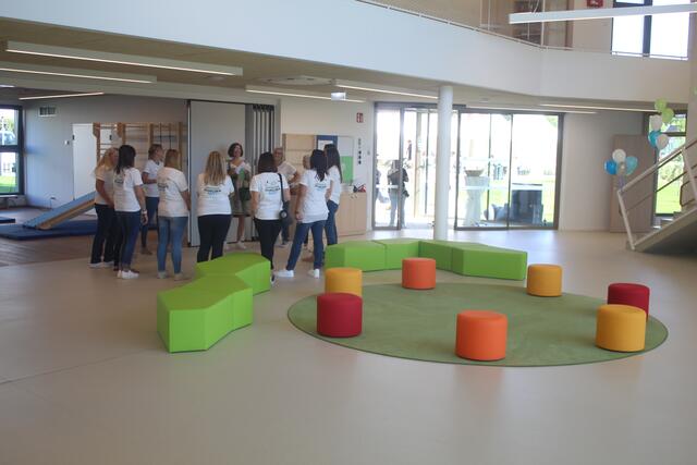 Neusiedl am See: Kindergarten „Storchennest“ feierlich eröffnet ...