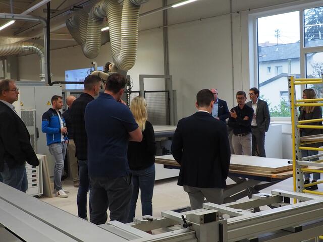 Betriebspräsentation mal anders: Jungunternehmer "roasten" durch ...