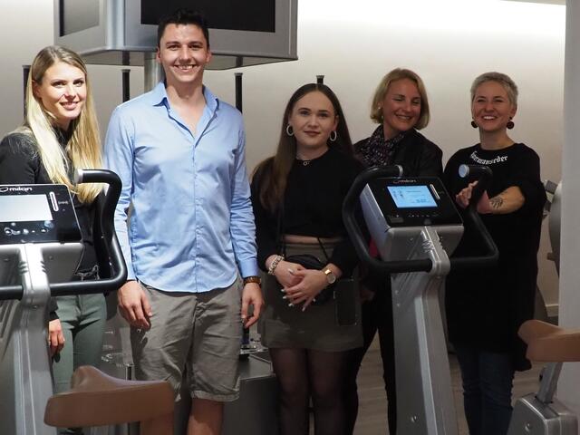 Betriebspräsentation mal anders: Jungunternehmer "roasten" durch ...