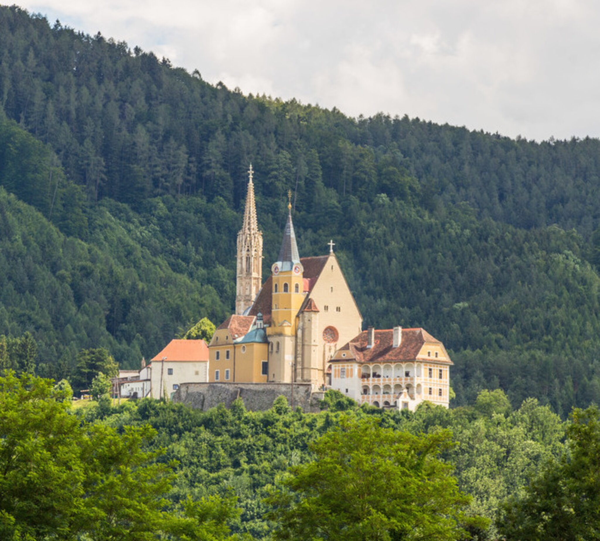 Tag des Denkmals: Die Wallfahrtskirche Maria Straßengel und ihre Engel ...