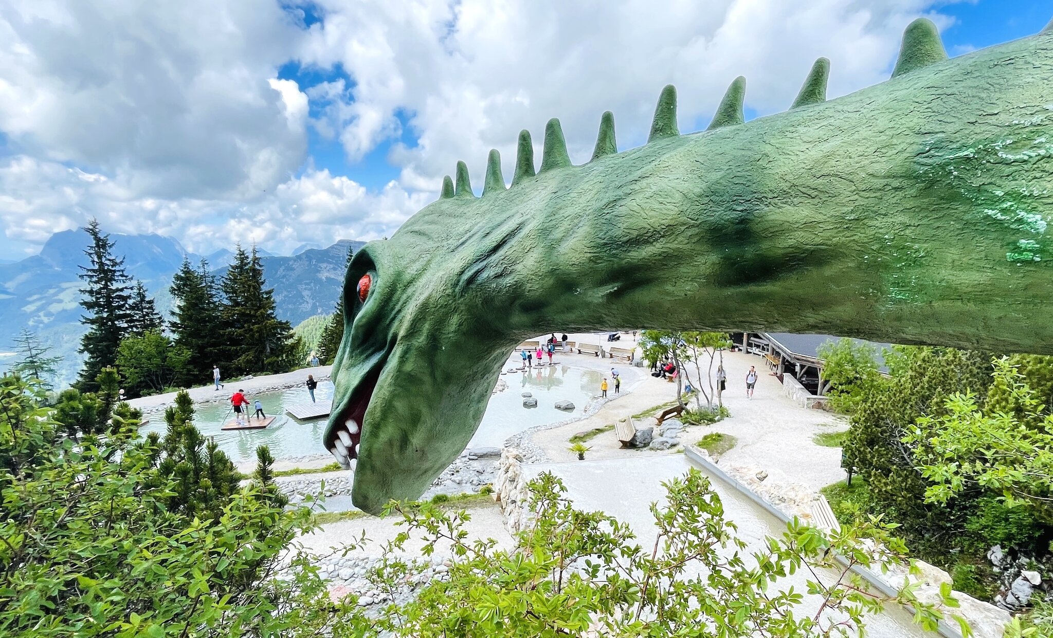 Beliebte Ausflugsziele: Triassic Park führt das Tiroler Ranking an ...