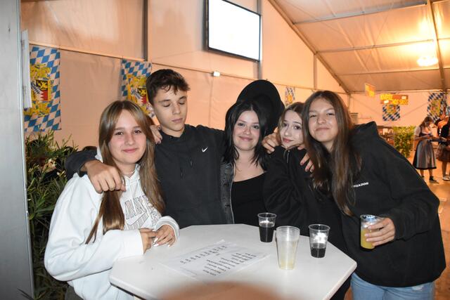 Freitag, Schalltaxi: Die Bauernkapelle St. Georgen feiert Oktoberfest - Eisenstadt