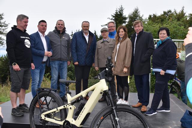 Rechnitz: "Burgenland Trails" am Geschriebenstein offiziell eröffnet ...