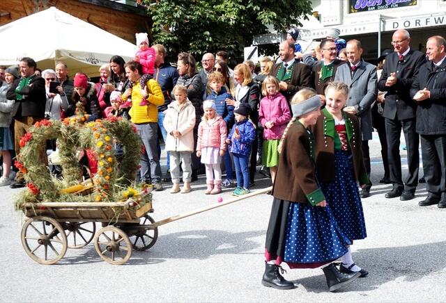 Jungbauernschaft/Landjugend: Bezirkserntedank "Gott zur Ähre" in ...