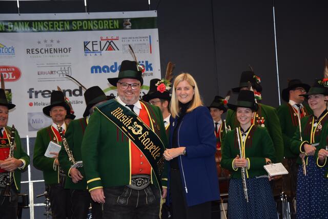 210 Jahre Musikkapelle Mils: Zum Jubiläum ließ man es ordentlich ...