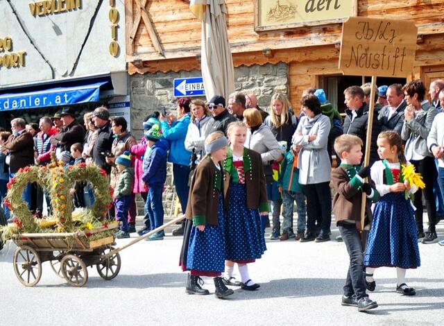 Jungbauernschaft/Landjugend: Bezirkserntedank "Gott zur Ähre" in ...