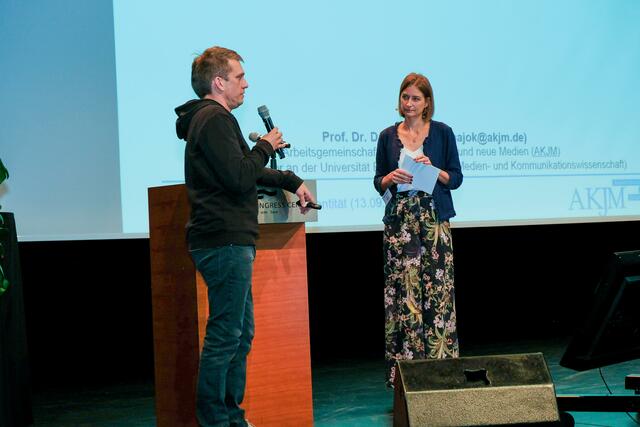 Jugend und Soziale Medien: Verloren in der digitalen Welt – oder doch ...