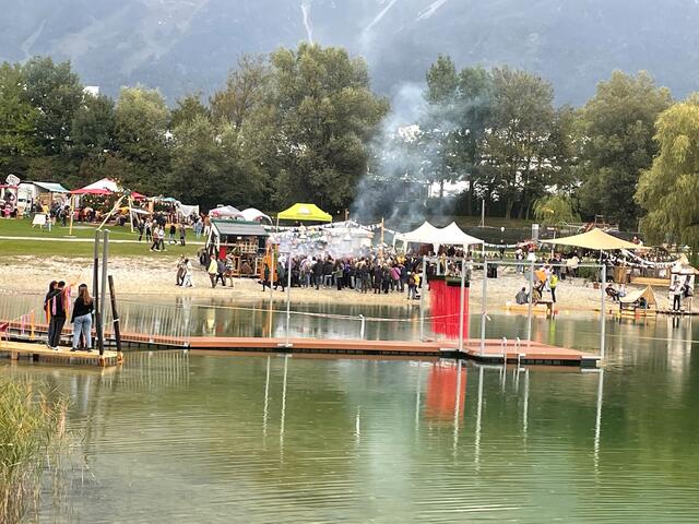 Viel Bass – viel Gaudi: Gans Anders Festival lockt Tausende Partytiger ...