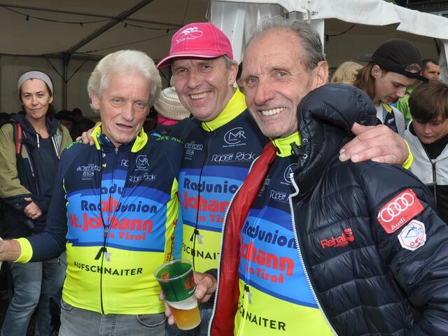 Geburtstagsjubilar: Radunion St. Johann gratulierte Franz Dorer zum 70 ...