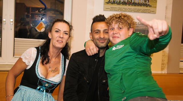 Rückblick mit Bildergalerie: Union Pucking lud zum 3. Oktoberfest ein ...