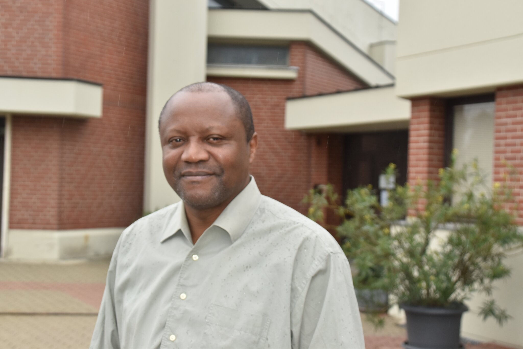 Pfarre Laaerberg: Abschied vom beliebten Pfarrer Stephane Mwanza-Mpongo ...