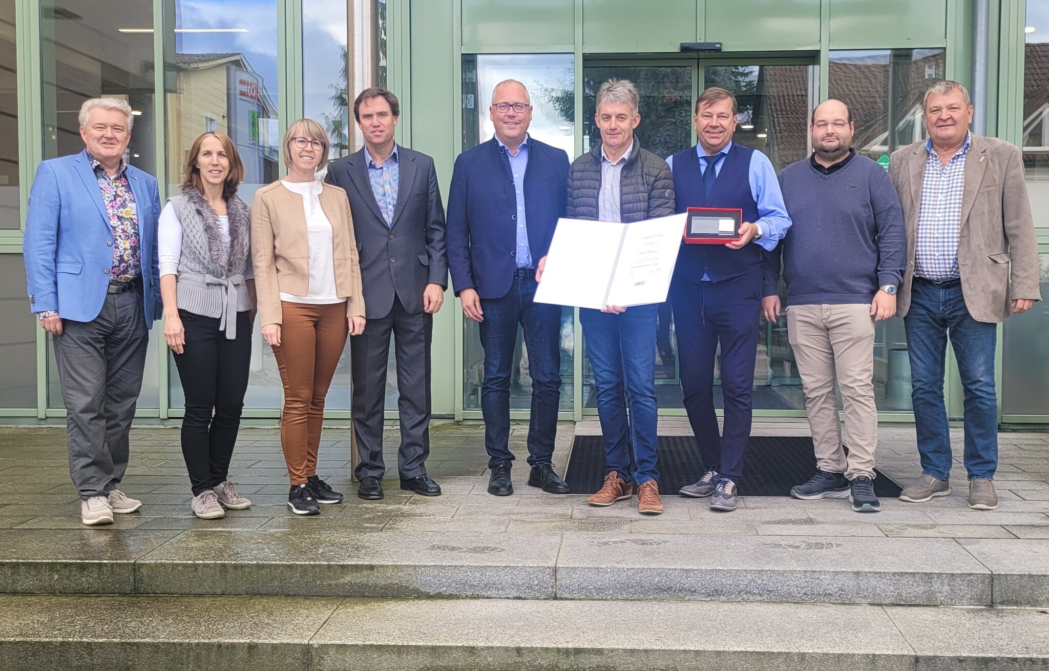 Ried/Riedmark: Wirtschaftskammer-Auszeichnung für Wilhelm Neuhauser - Perg