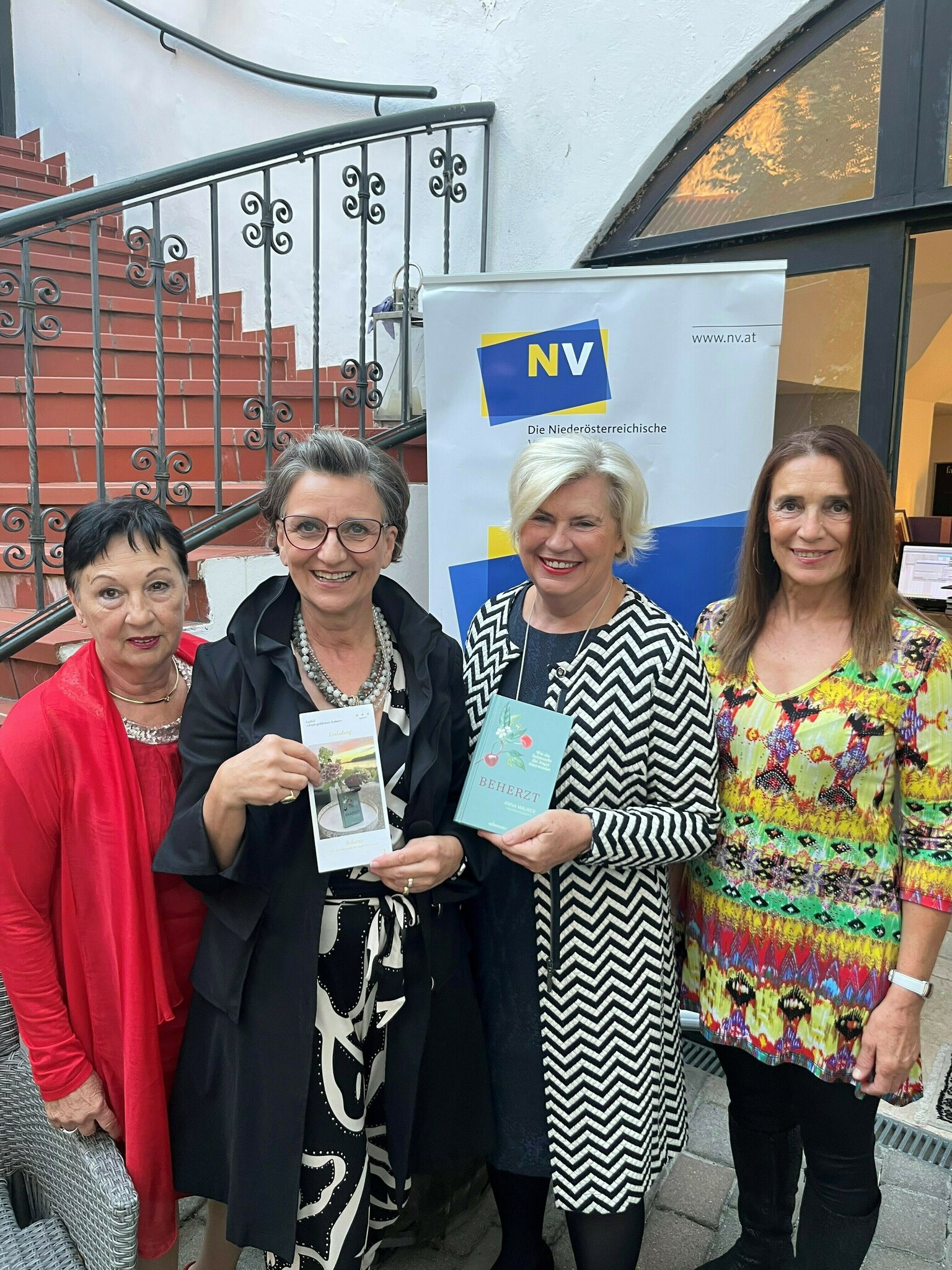 "Beherzte" Buchpräsentation in Hainburg - Bruck an der Leitha