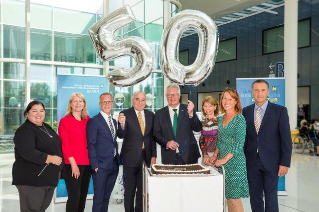 2 Mal 50: Abschluss- und Jubiläumsfeier der Krankenpflegeschule in ...