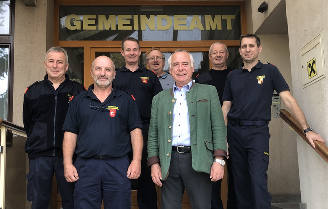 Bürgermeister trifft Feuerwehr: Haringsee: Plan für Blackout ...