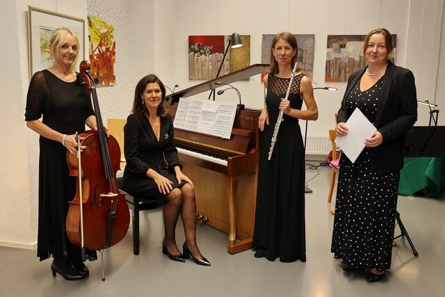 Sprache der Frauen: Eine Reise mit Musik und Texten durch die Welt der ...