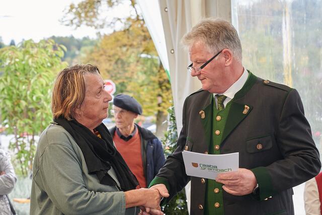 Bei Lebensparkfest: Der Josef-Gangl-Brunnen wurde feierlich enthüllt ...