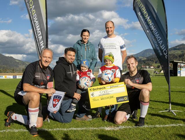 Gaudi-Kick in Haus: Touristiker und Gastronomen spielten für guten ...