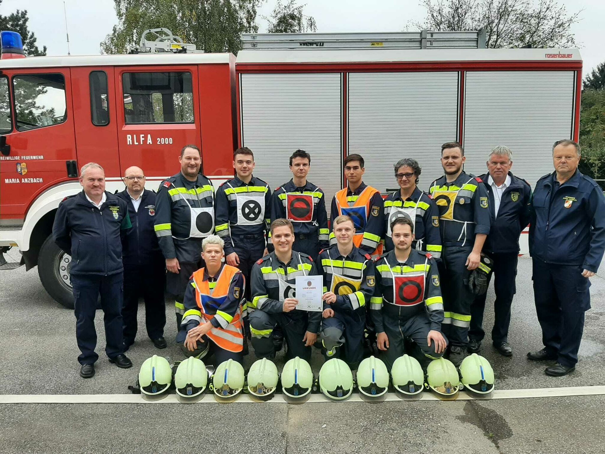 Ausbildungsprüfung bestanden: FF Maria Anzbach holt Bronze - Wienerwald ...