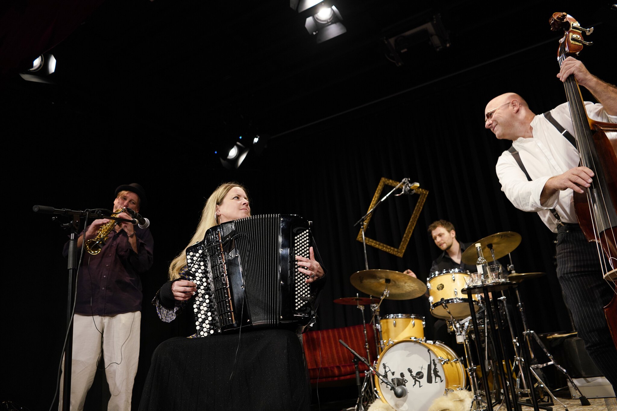 Weltmusik die Brücken schlägt: AKKU STEYR. Salon Odjila präsentiert ...