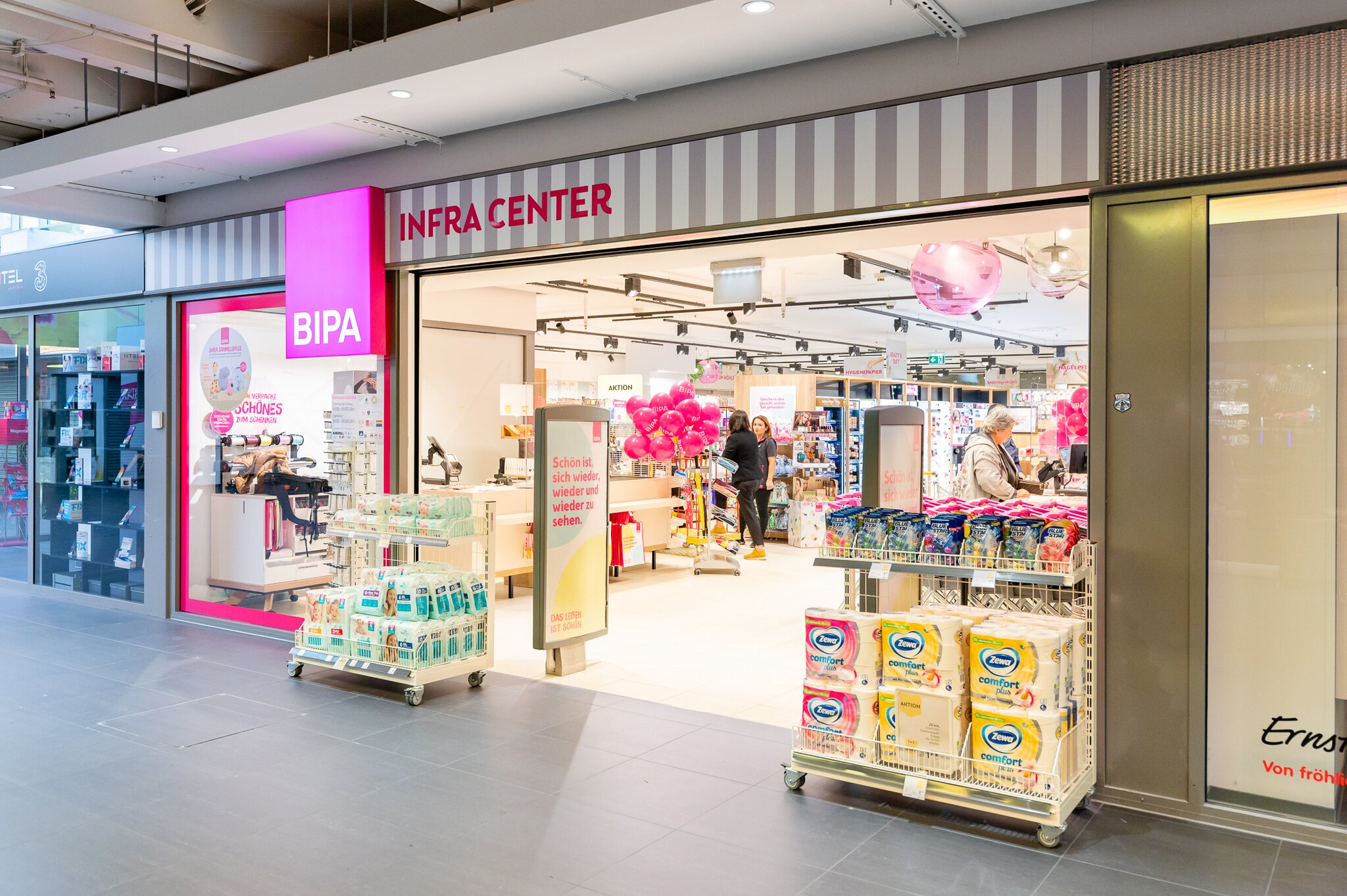 BIPA: Drogeriekette eröffnete neue Filiale in Infra Center - Linz