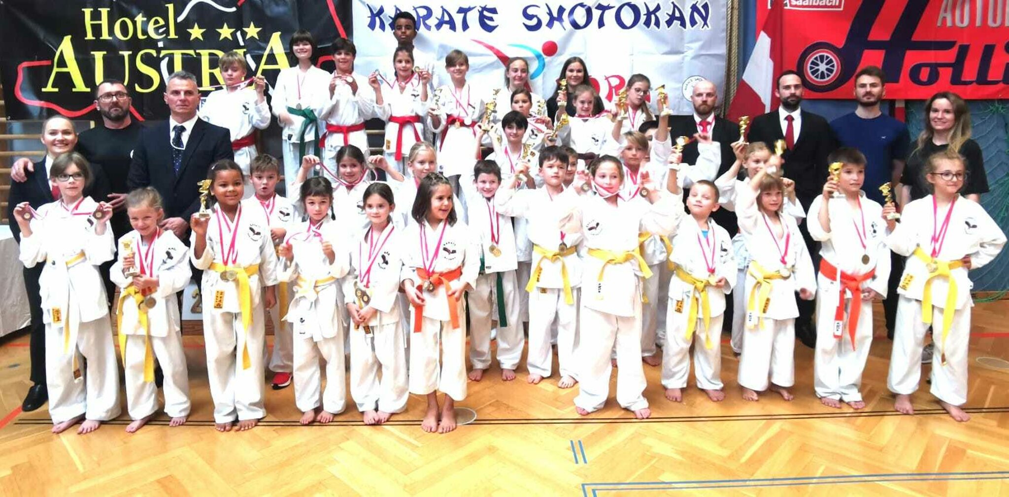 Karate Union Shotokan Tirol: 51 Medaillen für die Karate Union - Kitzbühel