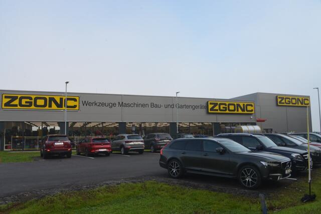 Neu in der Arena Fohnsdorf: Großer Kunden-Ansturm bei Zgonc-Eröffnung ...