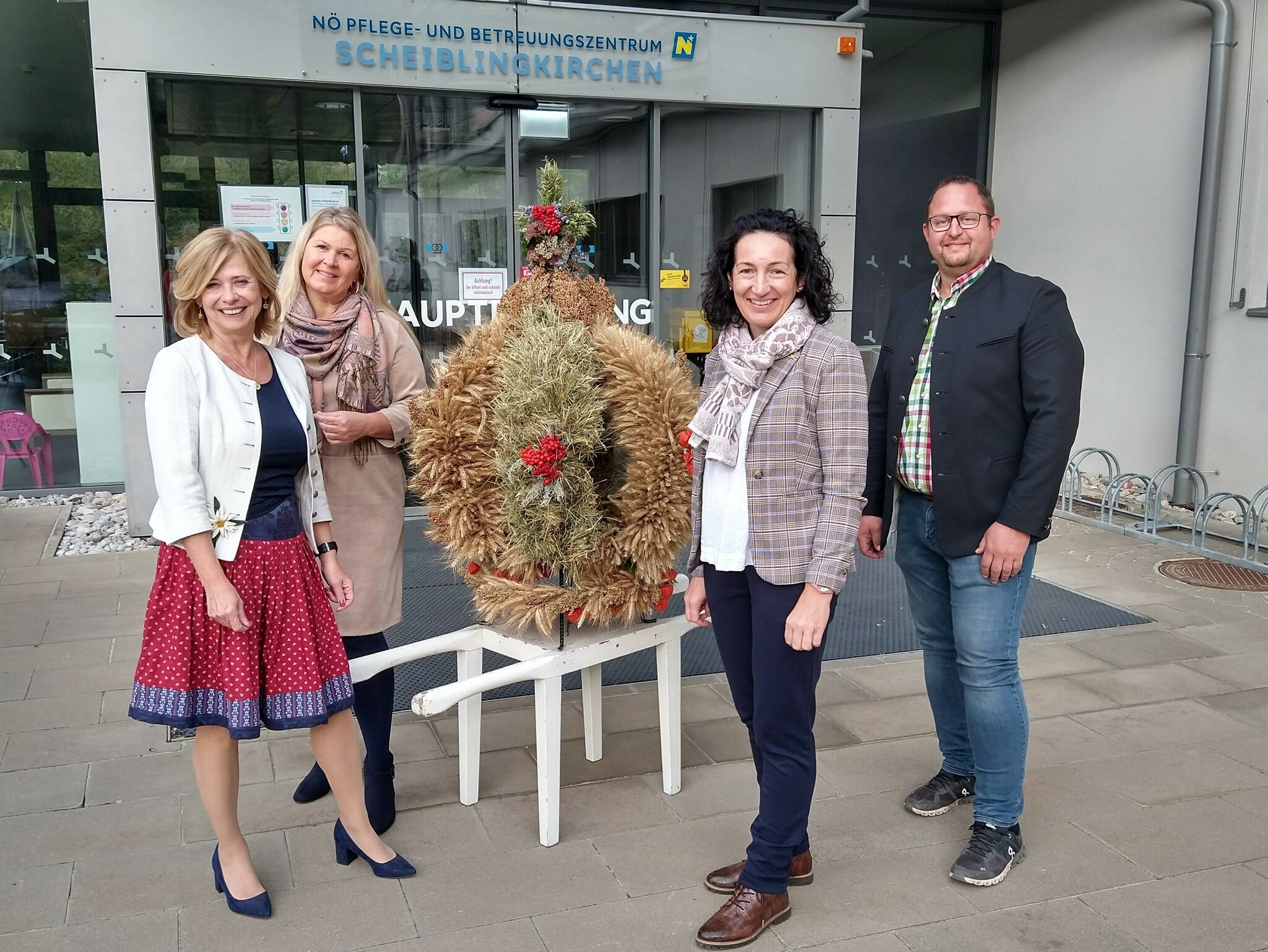 Erntedankfest: Bauernbund überreicht Pflege- und Betreuungszentrum ...