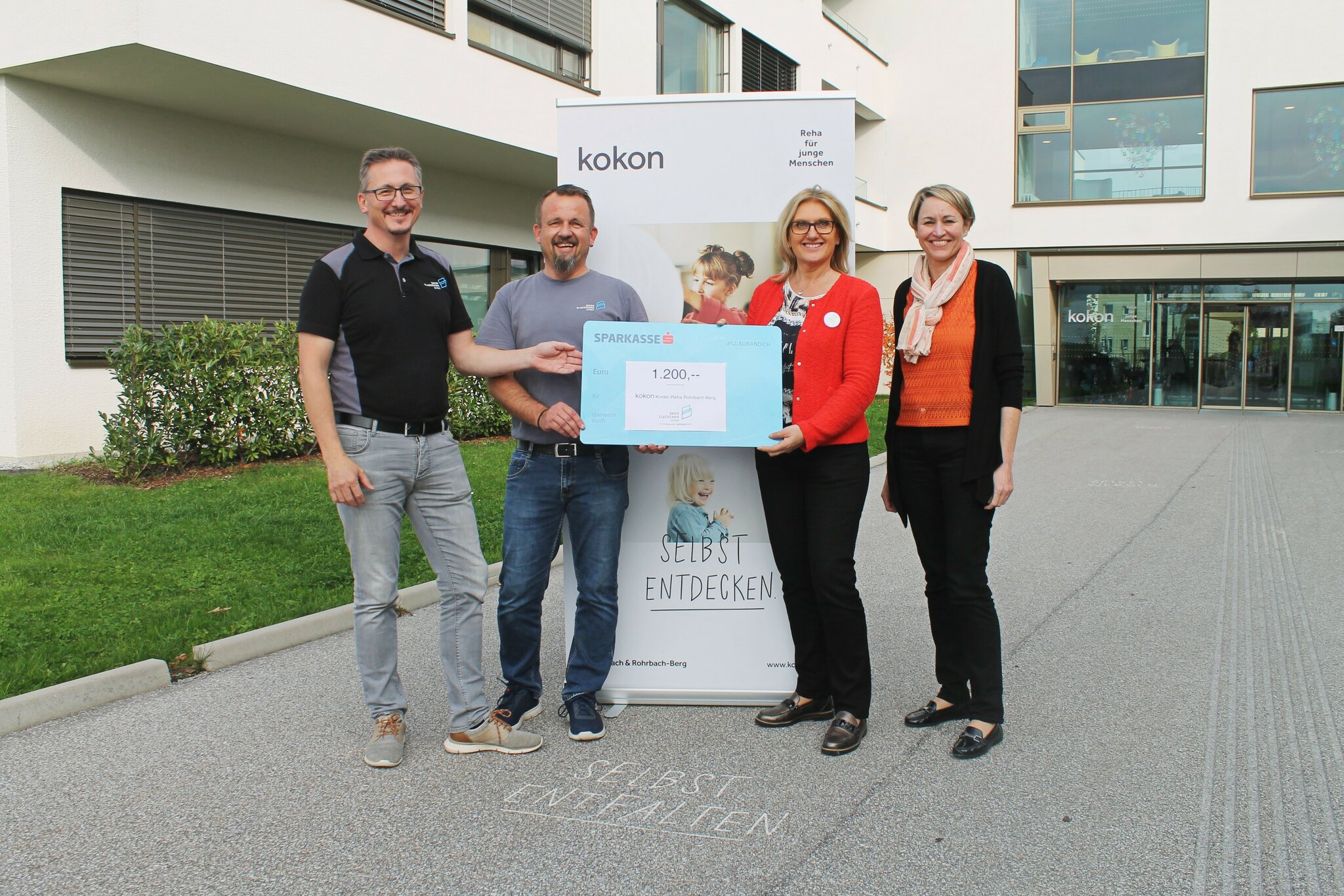 Rohrbach-Berg: Bayer Glastechnik spendet 1.200 Euro für kokon - Rohrbach