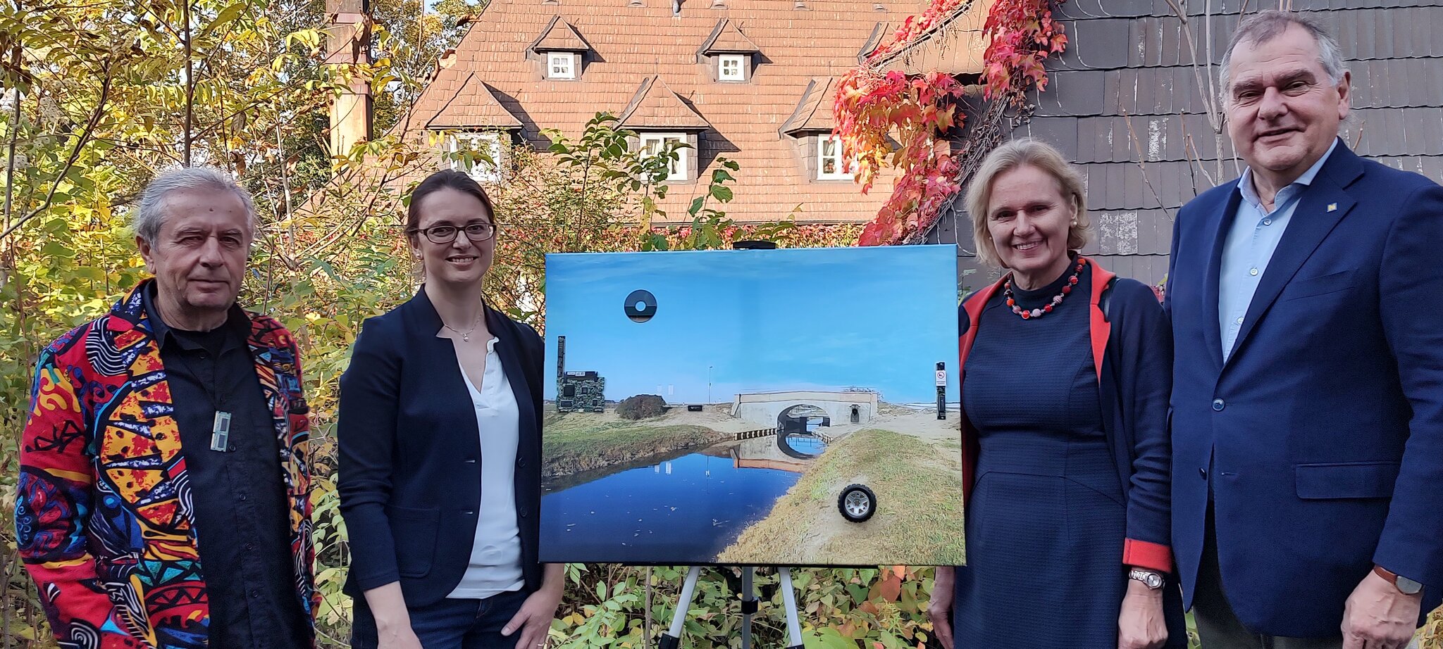 Tag der offenen Ateliers: Zu Besuch im Garten des Künstlers Gerhard ...