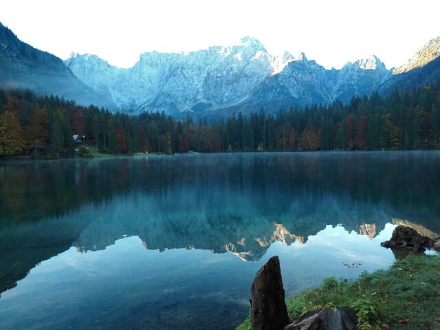 #Lago di Fusine: Herbststimmung am # Lago di Fusine - Klagenfurt