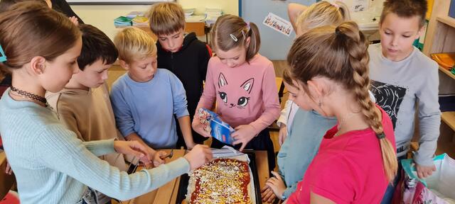 Volksschule Oberwart: European Brunch mit zehn verschiedenen Speisen ...