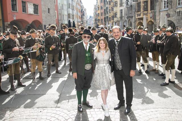 Tag des Wildes: Jagdhornklänge eroberten die Innsbrucker Innenstadt ...