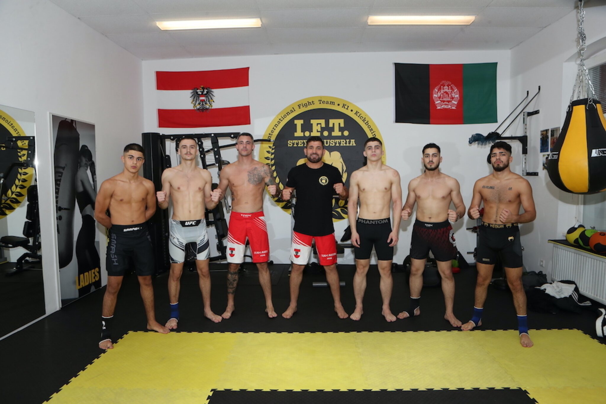 Kickboxen Europameisterschaft in Wels: Sieben Steyrer Kampfsportler ...