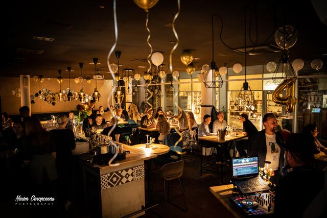 Bildergalerie: Lokal 2Raum lud zur exklusiven Geburtstagsparty - Linz