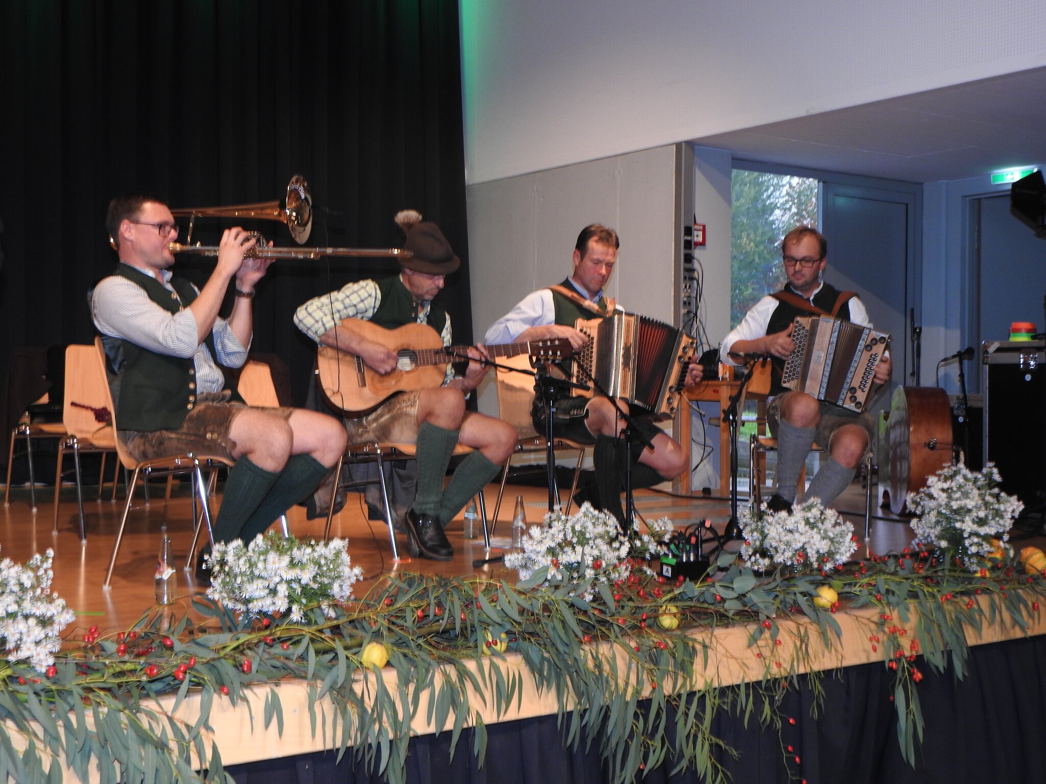 Vorau Sänger- & Musikantentreff: Wann d’ Sunn so durch die Lärch’n ...
