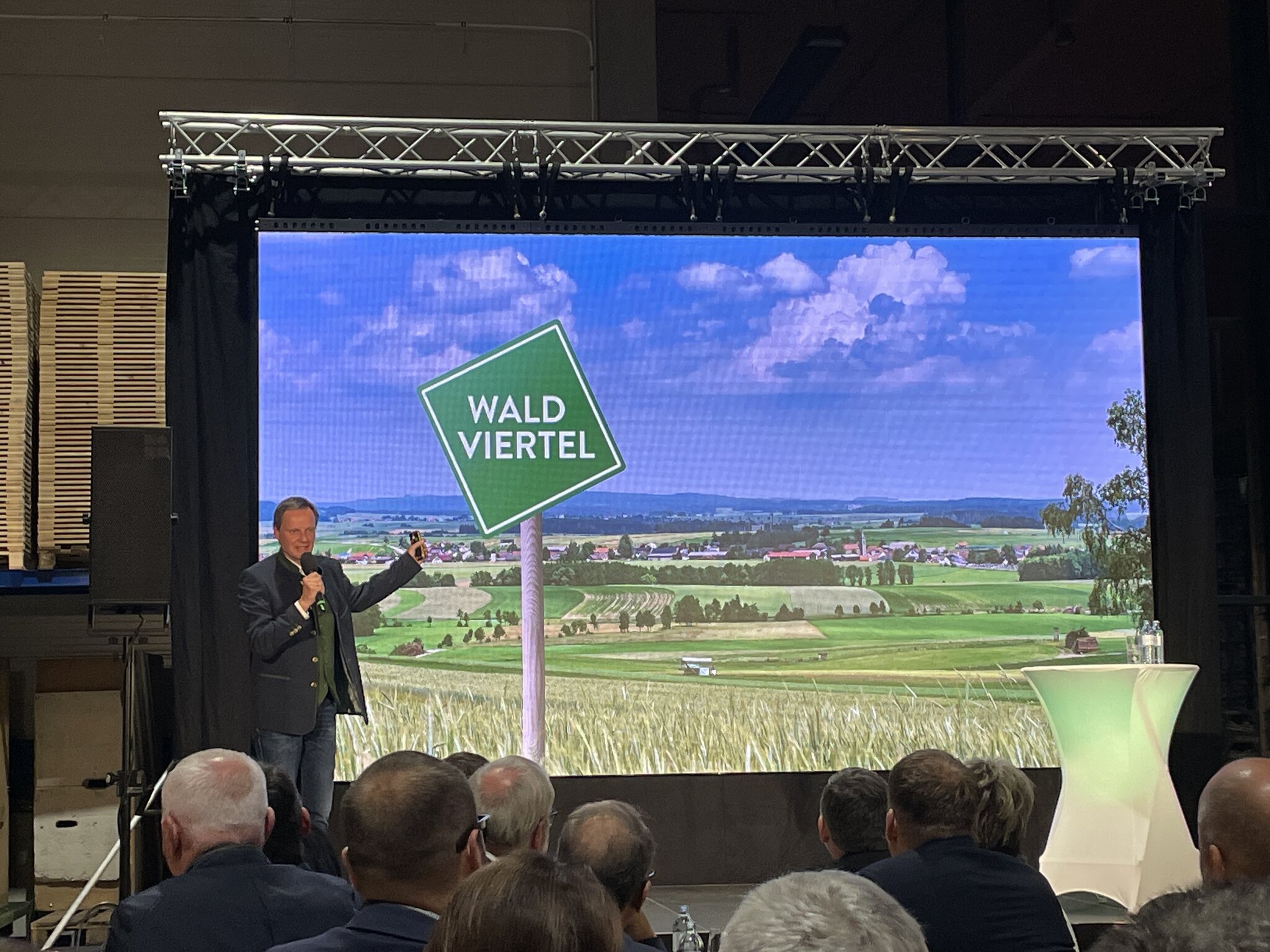 So sieht es aus: Waldviertel-Logo: Soft-Relaunch in Zwettl präsentiert - Zwettl