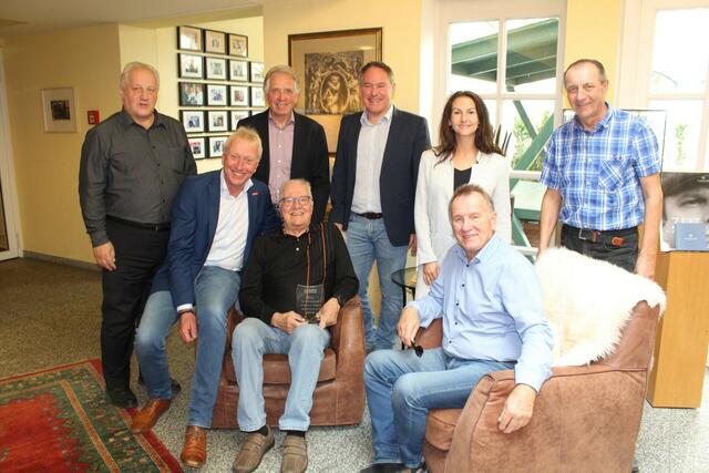 ASKÖ gratuliert: Lebenswerk-Ehrung für ATUS-Urgestein Werner Möslacher ...