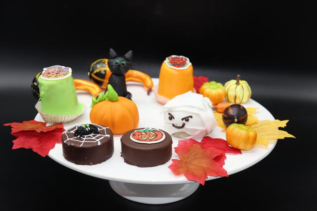 Kärntner Straße: Gruselig-köstliche Naschereien der Conditorei Sluka ...