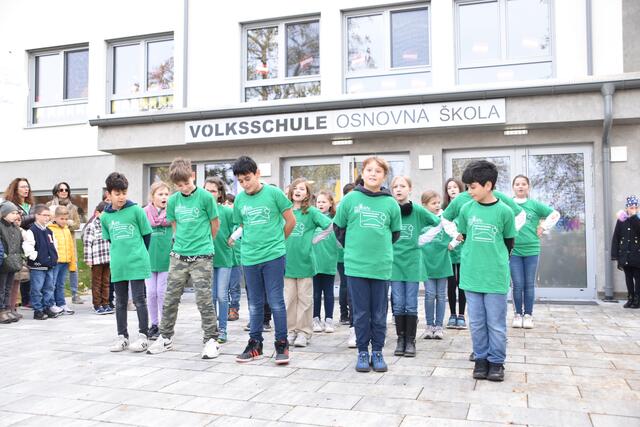 Volksschule Hornstein: Eröffnungsfeier der modernisierten Schule ...