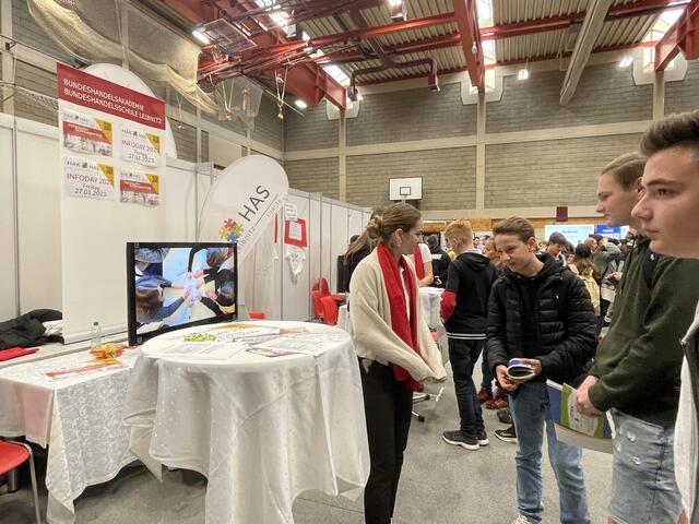Große Bildergalerie: Die interaktivste Bildungsmesse aller Zeiten ...