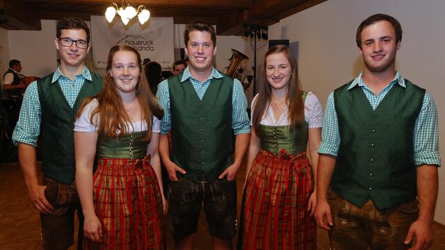 Oktoberball in Fornach: Die Landjugend versteht es zu feiern - Vöcklabruck