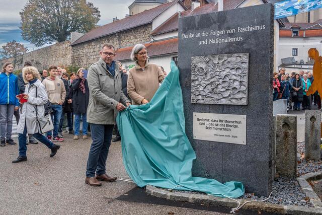 Mauthausenkomitee Enns: Denkmal für die Opfer der Todesmärsche ...