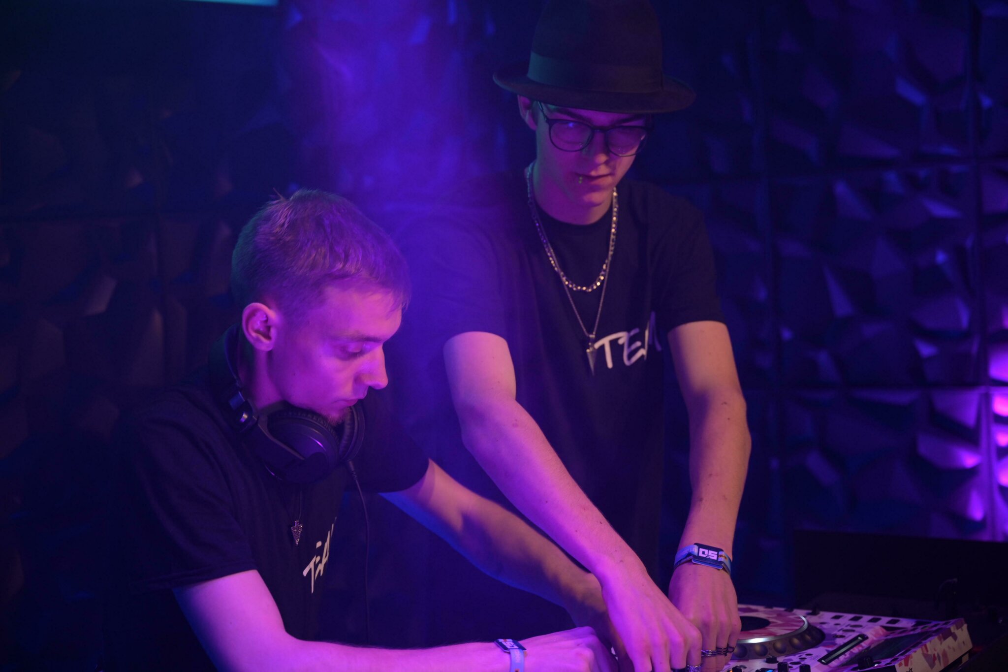 Rave Cave Austria: Vom Firmen-Event bis zur Studio-Session - Freistadt
