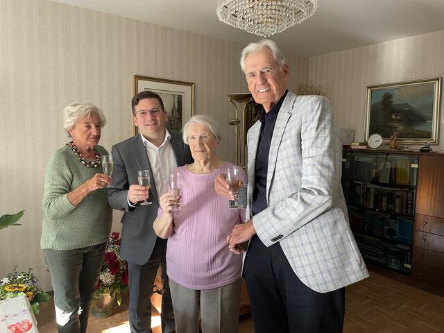 Gratulation!: Meidlingerin Maria Kolar feiert ihren 106. Geburtstag ...